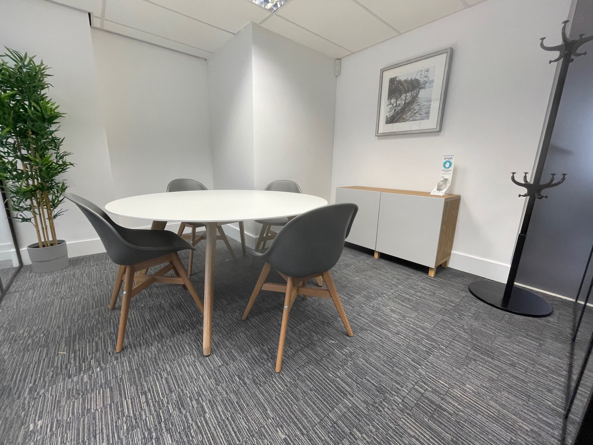 Meeting Rooms & Virtual Office Services | The London Office